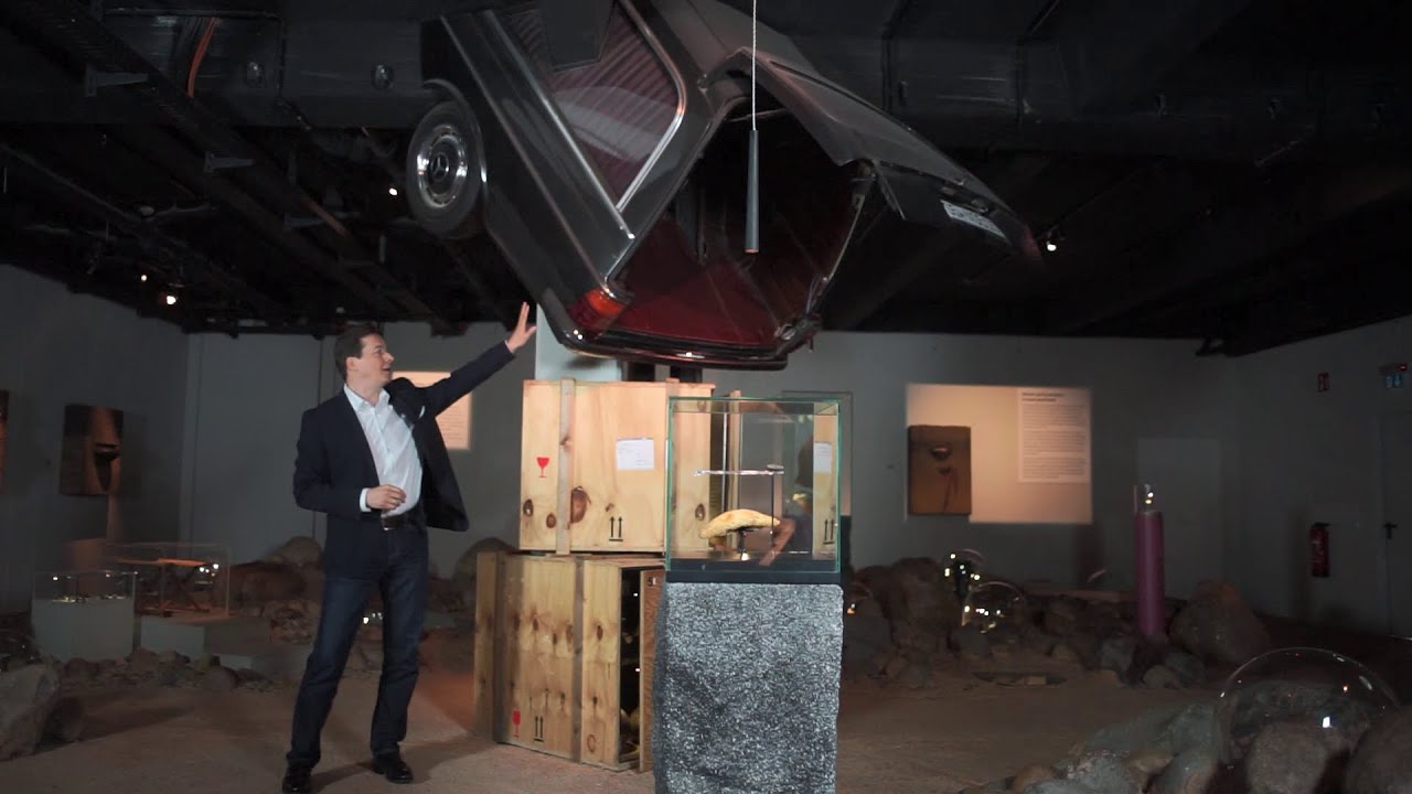 Mit Rainer-Maria Weiss auf Direktour durchs Archäologische Museum ...